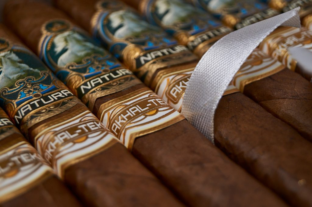 Natura Cigar, innovando en la Tradición - Humo Latino