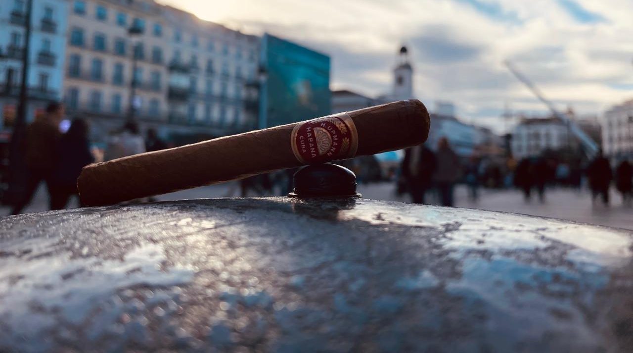 En la Puerta del Sol, albariños, atardeceres y habanos... - Humo Latino